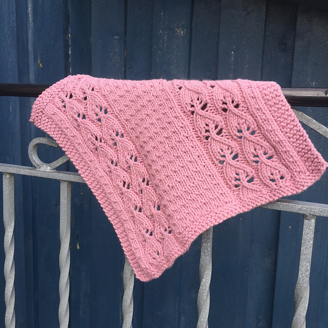 Ravelry: Nyperose / Rosehip klut pattern by Anne Eliassen