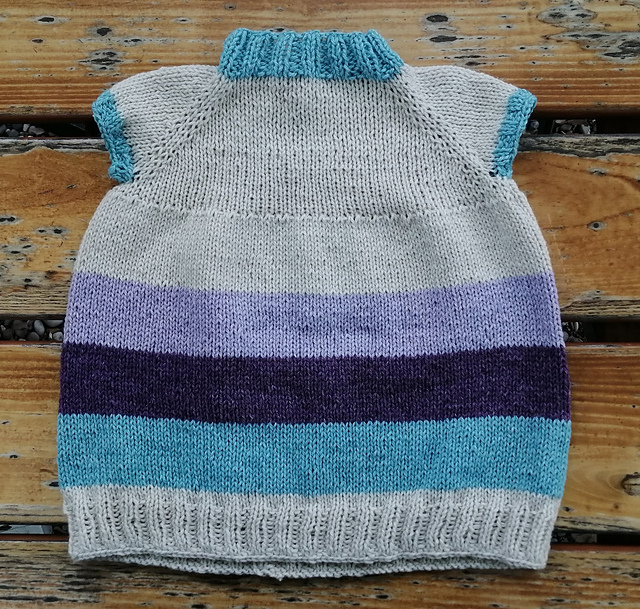 Ravelry: Happy Stripes Dress pattern by Anni Albri