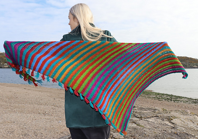 Ravelry: Wild Teasel pattern by Carmen Heffernan