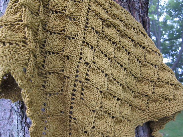 Ravelry: AnnieJeanson's Lonely Tree Shawl