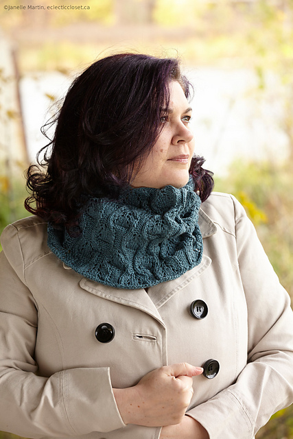 Ravelry: Sea Stacks Cowl pattern by Janelle Martin