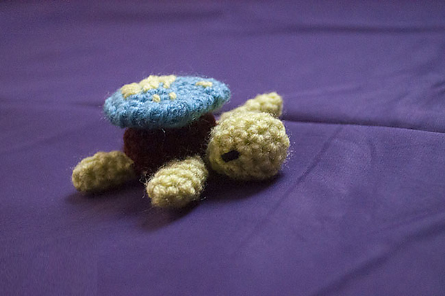 Ravelry: Mini Discworld pattern by Laura Huelin