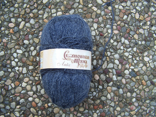 Ravelry: Moscow Yarn Company Lada (Лада) (35% alpaca)