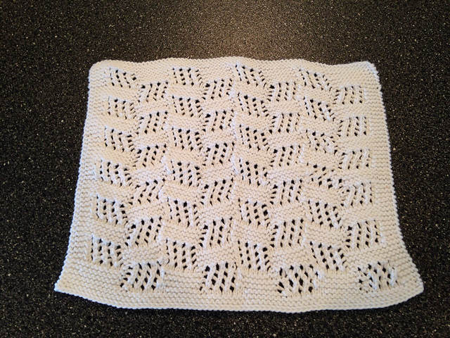 Ravelry: Tilting Block Pattern pattern by Barbara G. Walker