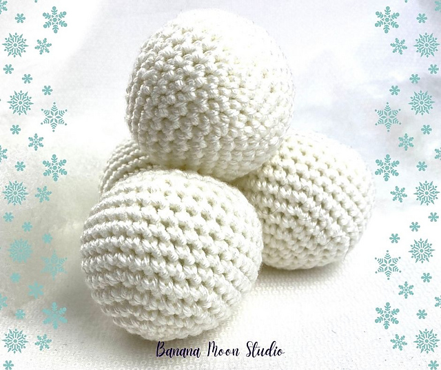 Ravelry: Eternal Snowball pattern by April Garwood