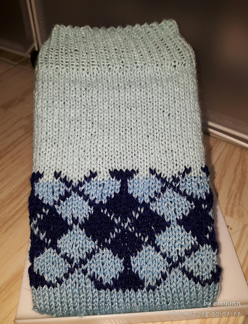 Ravelry: Arachknita's Argyle-like tab cover