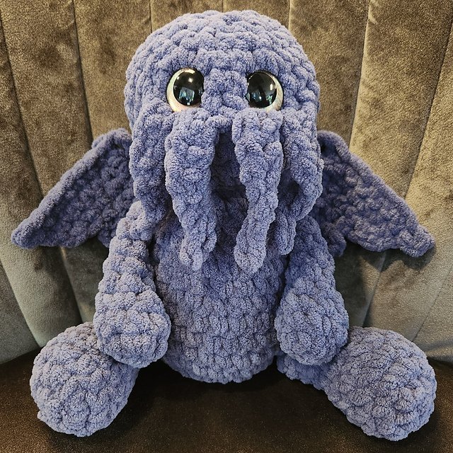 Ravelry: Floppy Cthulhu pattern by Aria Winchester