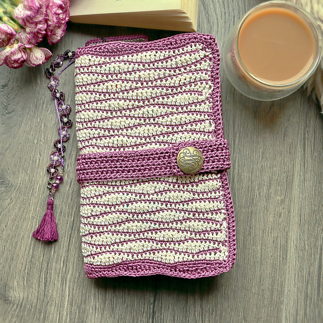 Ravelry: Ondine - Chic Book Cover with Gentle Waves pattern by Marija ...