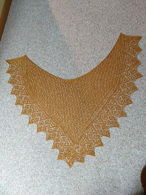 Ravelry: Canezou pattern by Eléonore Riego de la Branchardière