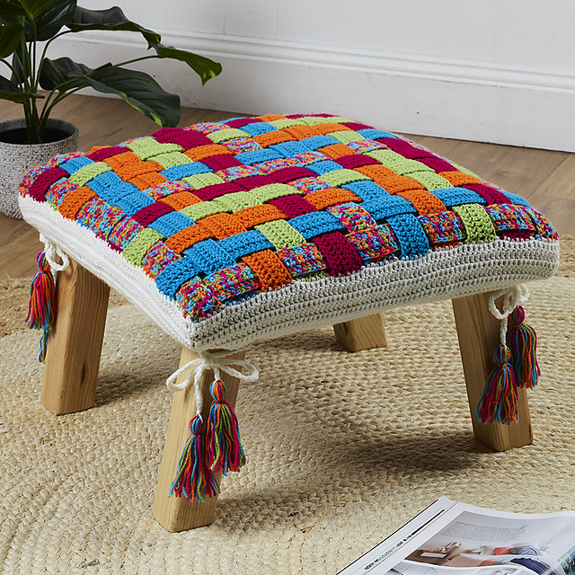 Ravelry: Marvel Chair Topper pattern by Artefacts Crochet Design
