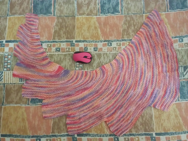 Ravelry: Xalinho Curitiba pattern by Liane Alice Rossi