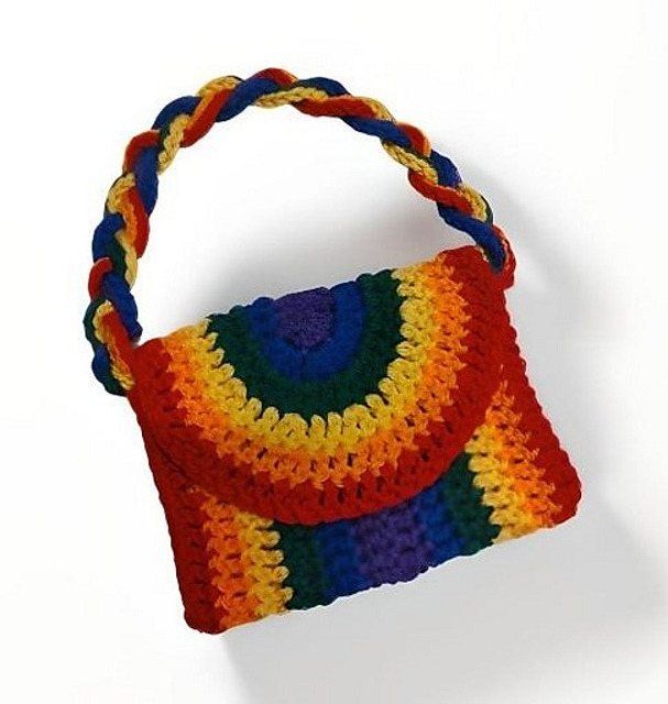 Ravelry: Rainbow Purse pattern by Renee Corbin