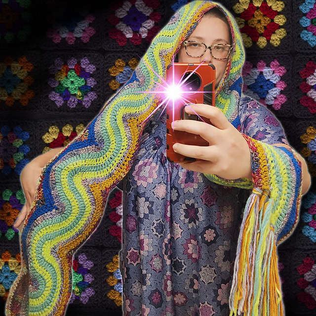 Ravelry: Lobster Claw Squiggle Scarf pattern by Ashley Zhong