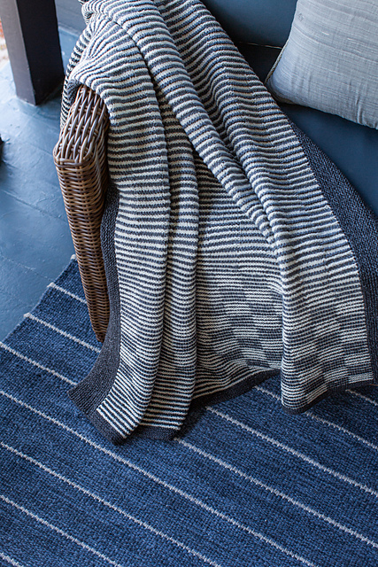 Ravelry: Shadowgrid pattern by Joanna Ignatius