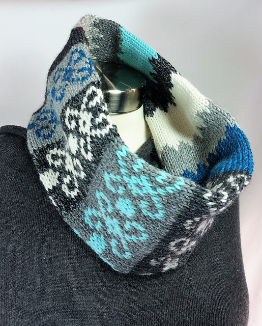 Ravelry: Josey Cowl pattern by Kelly Sandusky