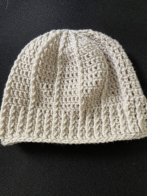 Ravelry: Easy Adult Skull Cap pattern by Shara Chilcoat
