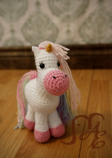 Ravelry: Unicorn Plush pattern by Erin Shirley