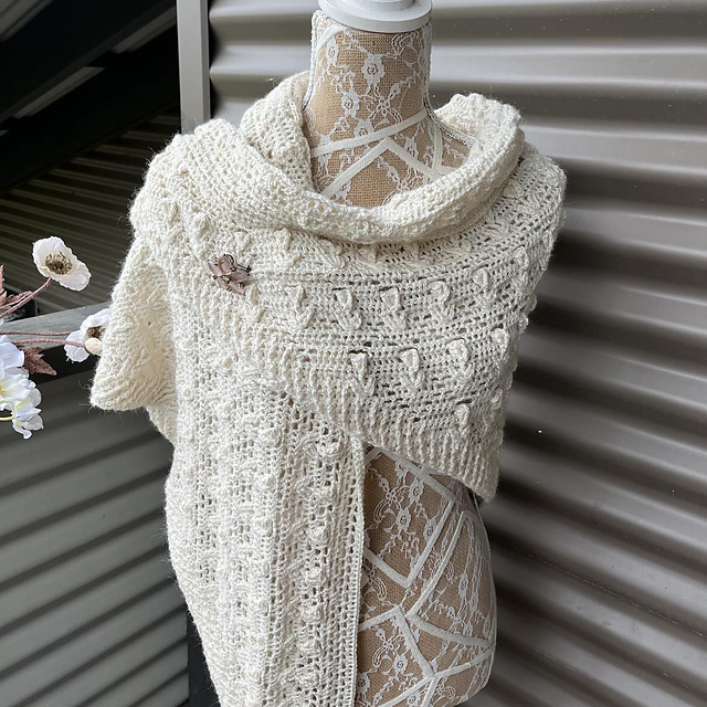 Ravelry: Ever After Rose Shawl pattern by Sue Stapleton