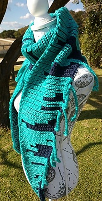 Ravelry: Ice Queen Scarf/Cowl pattern by Sue Stapleton