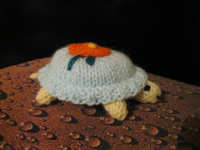 Ravelry: Tiny Tortoises pattern by Jean Greenhowe