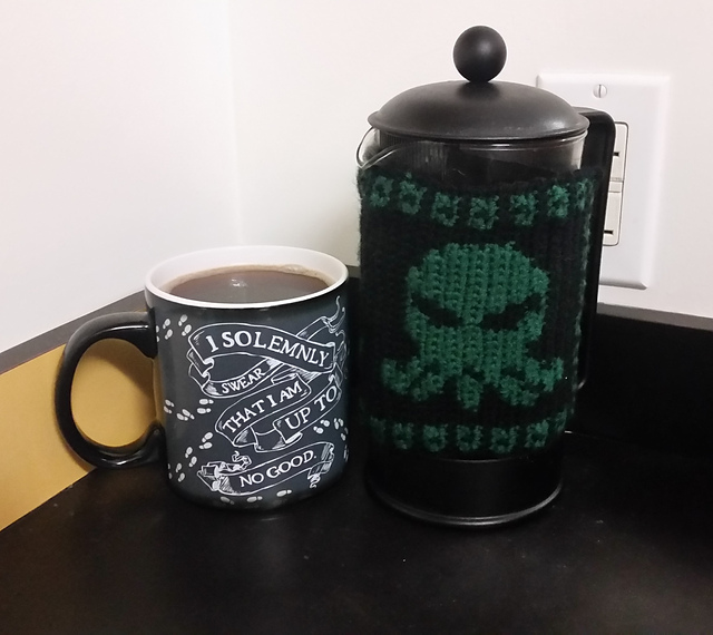 Ravelry: Cthulhu French Press Cozy pattern by Autumn Summers