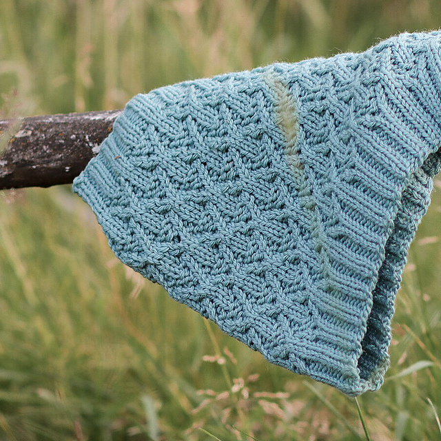 Ravelry: Osier Cowl pattern by Claire Borchardt