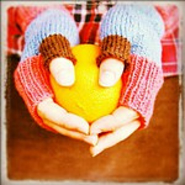 Ravelry: Smittens pattern by Helen Carmichael