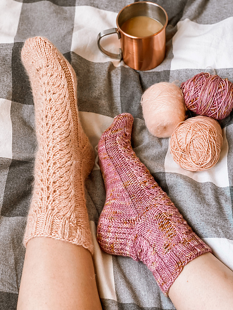 Ravelry: Simon Socks pattern by Lauren Colby