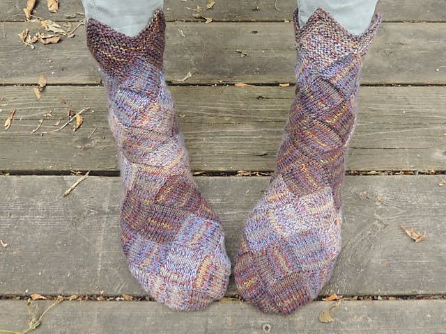 Ravelry: Royal Entrelac socks pattern by Baiba Jautaiķe