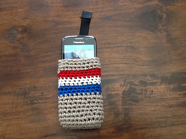 Ravelry: Barbarazz's Dutch mailbag phone cozy