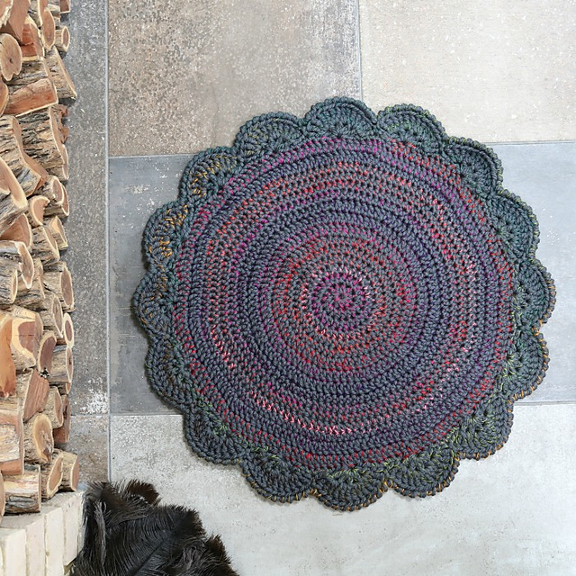 Ravelry: Cosy Flower Rug pattern by Dedri Uys