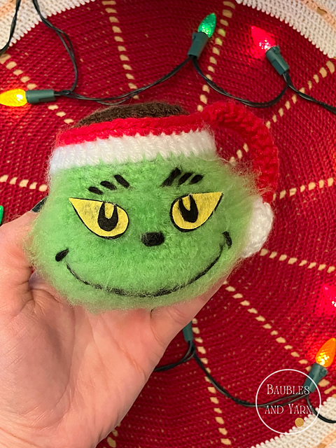 Ravelry: Christmas Grinch Mug pattern by Baubles and Yarn
