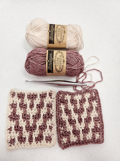 Ravelry: Mosaic Triangle Coaster pattern by Tiffany Tolbert