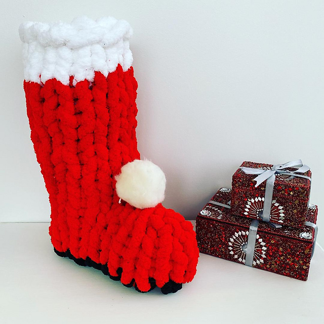 Ravelry: Christmas Stocking pattern by Larissa Koedyker