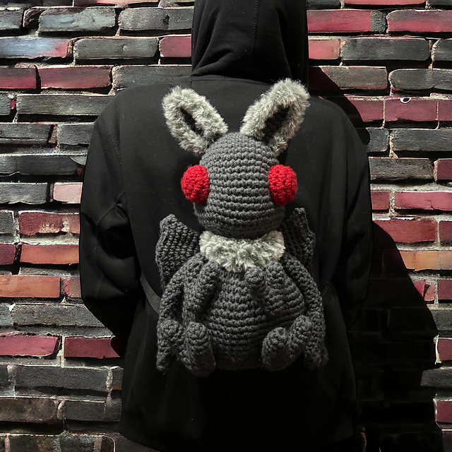 Ravelry: Mothman Backpack pattern by Bea McDonald