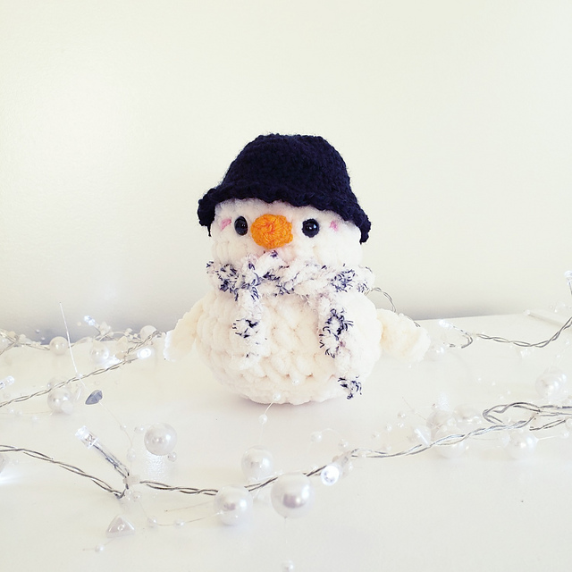Ravelry: Quack Frost the Snowman Duck pattern by Shannon Galloway