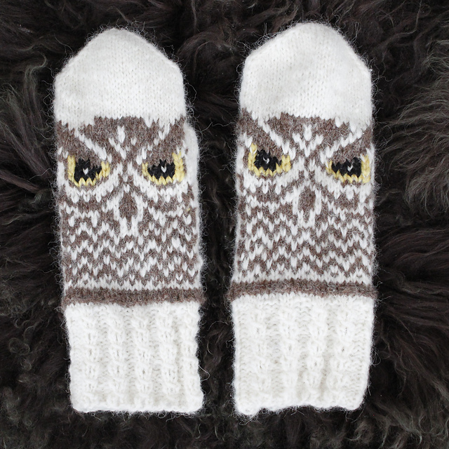 Ravelry: Lune Ugler pattern by StrikkeBea