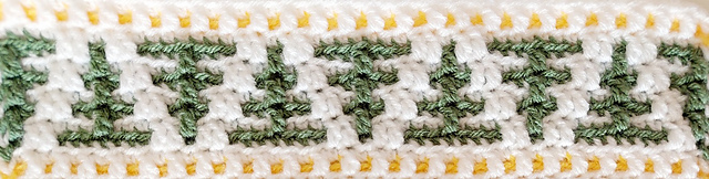 Ravelry: Mosaic Christmas CAL. Separation pattern by BebaBlanket
