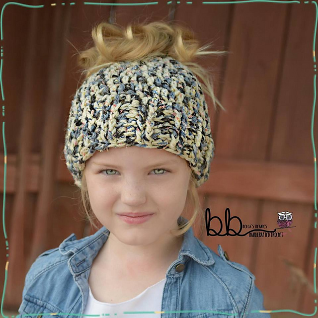 Ravelry: Messy Bun Beanie pattern by Rebecca Romero