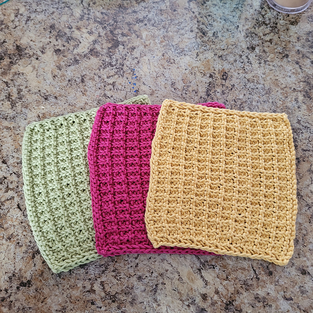 Ravelry: Hurtle Turtle Dishcloth pattern by Rebecca MacDonald