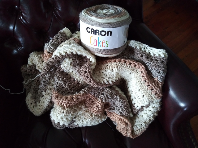 Ravelry: Hugs and Kisses Anniversary Throw pattern by Candi Thomas