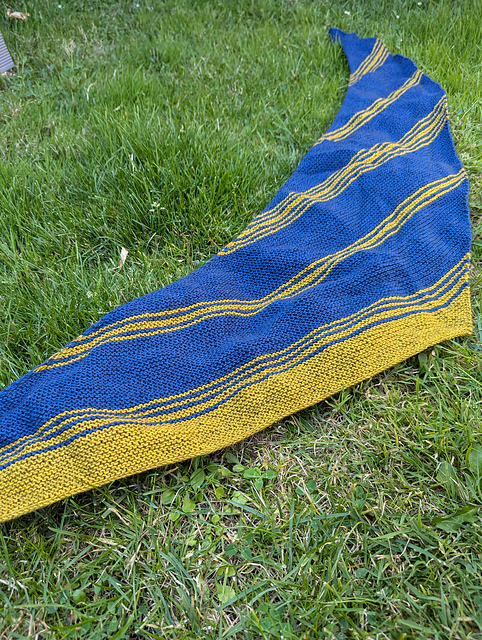 Ravelry: It's A Twin Thing pattern by laura britton