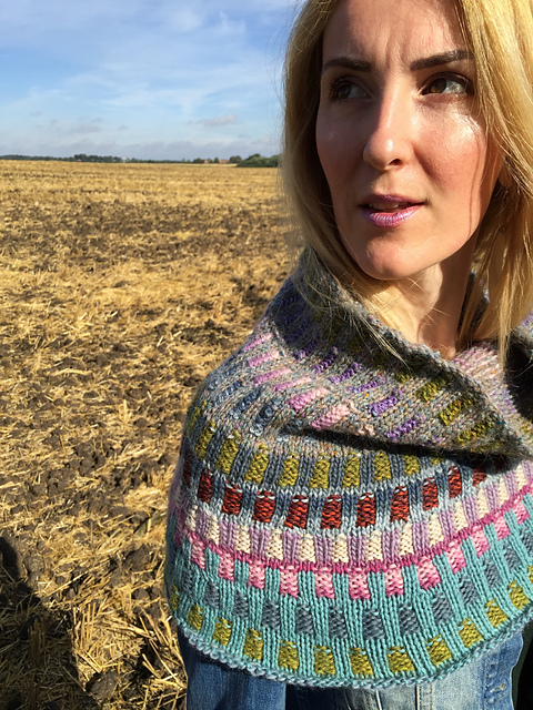 Ravelry: BelowWoldsSkies' Zephyr Cowl