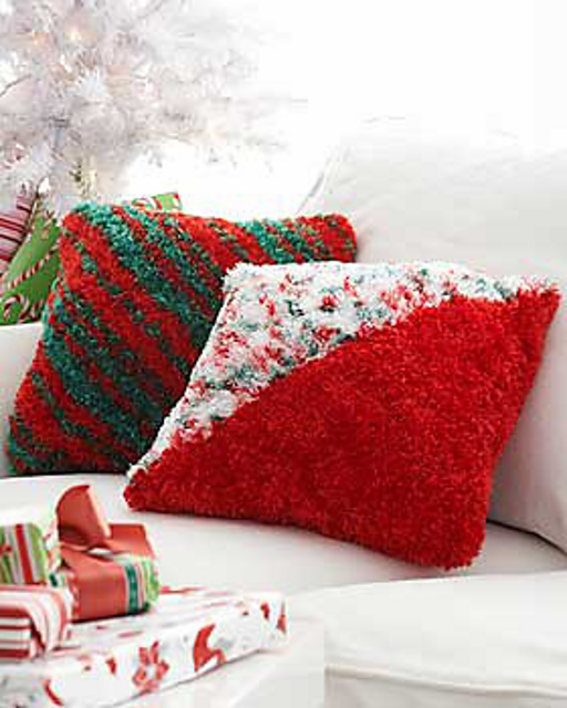 Ravelry: Holidays Diagonal Pillows pattern by Bernat Design Studio