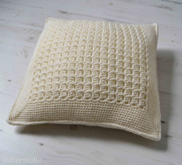 Ravelry: Kait pattern by Bernadette Ambergen