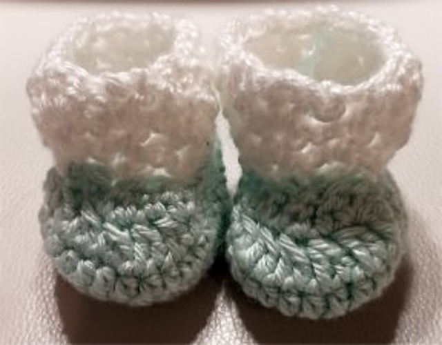 Ravelry: 01 Baby Bootie pattern by Beth Bell