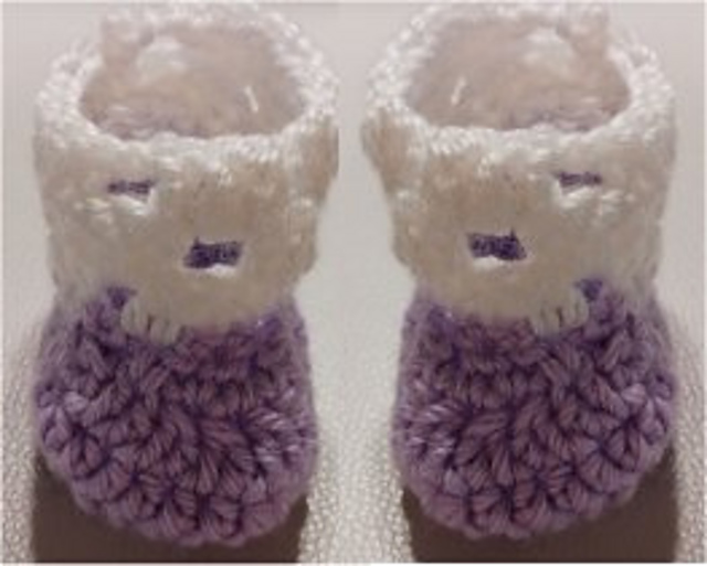 Ravelry: 04 Baby Bootie pattern by Beth Bell