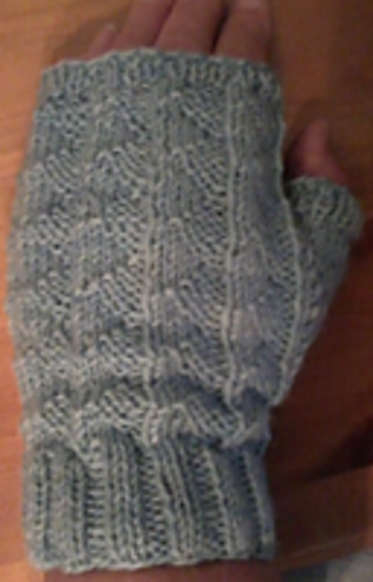 Ravelry: Moray Firth Gansey Fingerless Mitts pattern by Moray Firth ...