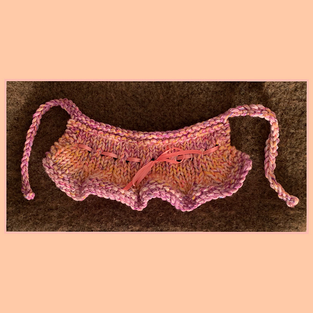 Ravelry: Doll Apron pattern by Betsy Lowery