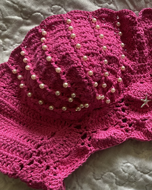Ravelry: Mermaid seashell crop top with pearls pattern by Knitncrochet ...